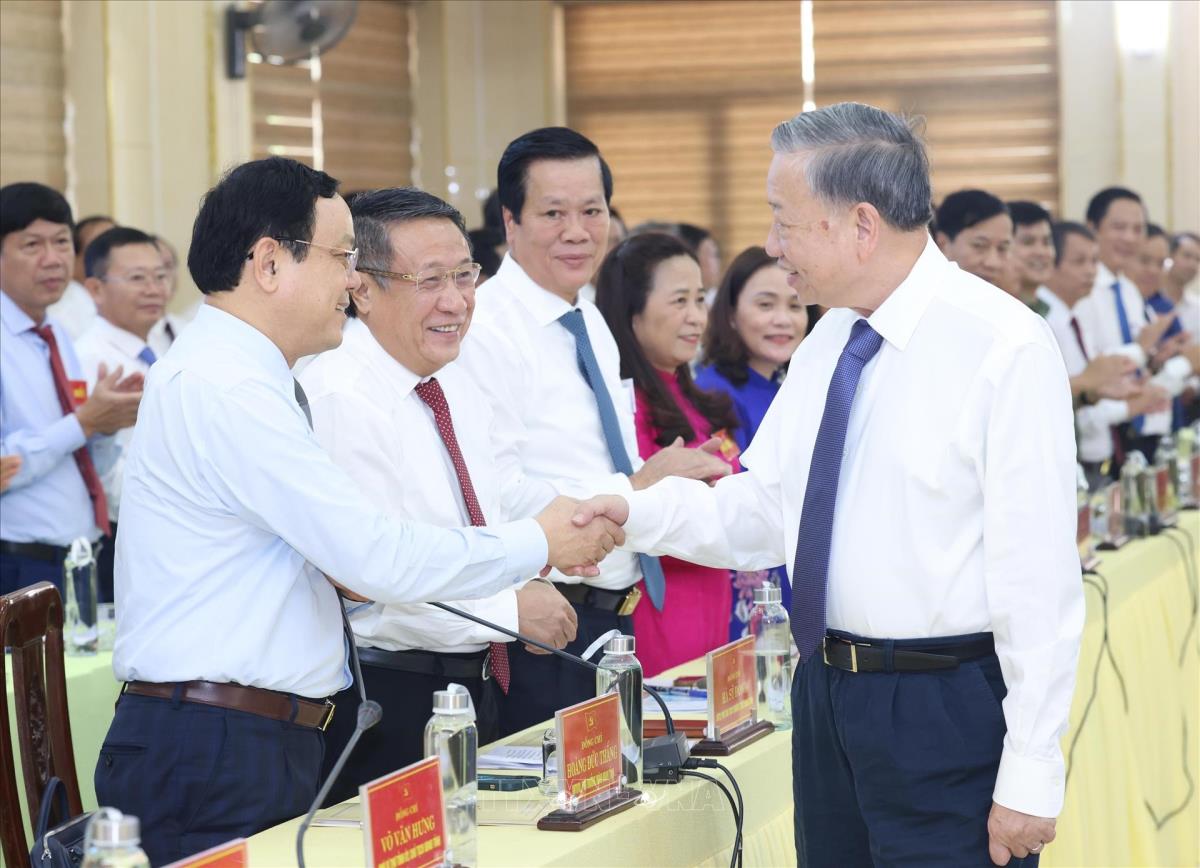 Tổng Bí thư, Chủ tịch nước Tô Lâm làm việc với Ban Thường vụ Tỉnh ủy ...