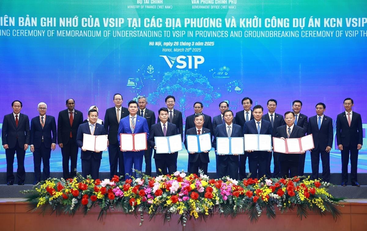 Hai Thủ tướng Việt Nam và Singapore dự Lễ khởi công Khu công nghiệp ...