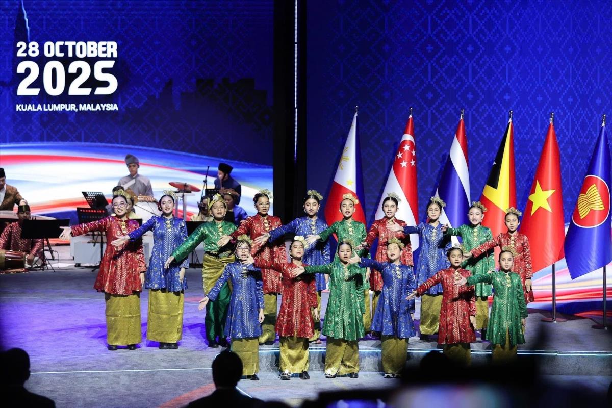 Bế mạc Hội nghị Cấp cao ASEAN lần thứ 47
