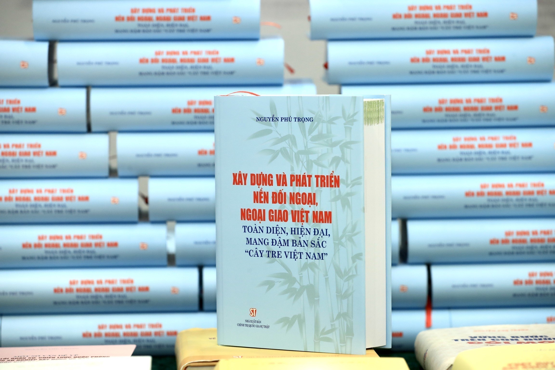 Cuốn Sách Của Tổng Bí Thư Nguyễn Phú Trọng Xây Dựng Và Phát Triển Nền