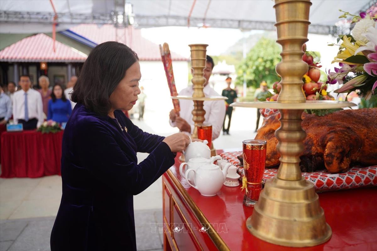 Trang trọng Lễ giỗ nữ Anh hùng Lực lượng vũ trang nhân dân Võ Thị Sáu