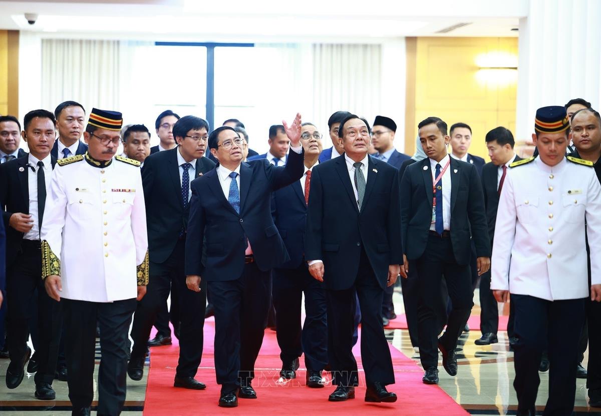 Thủ tướng Phạm Minh Chính hội kiến Chủ tịch Thượng viện Malaysia